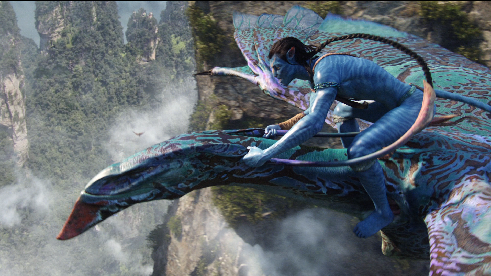 Avatar HD Wallpaper: Soaring Through Pandora's Majestic Skies