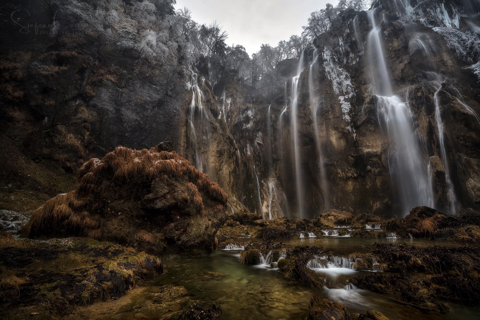 Download Cliff Nature Waterfall HD Wallpaper